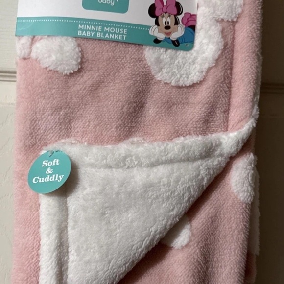 Disney | Bedding | Disney Minnie Mouse Baby Blanket Pink Soft Cuddly ...